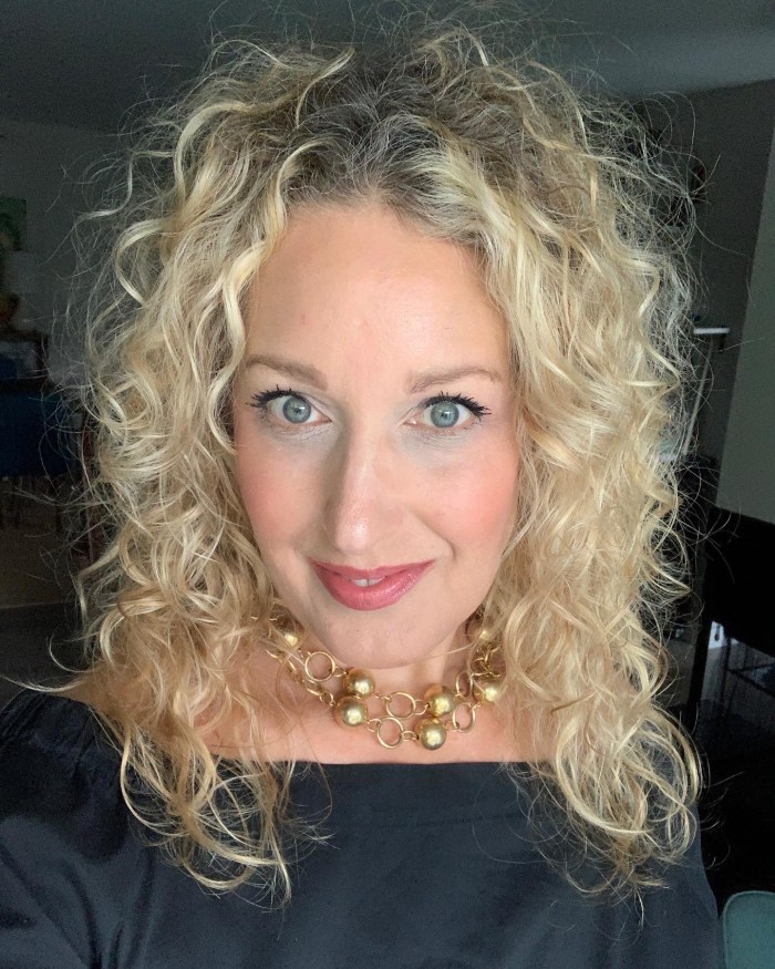 ABOUT – Artist